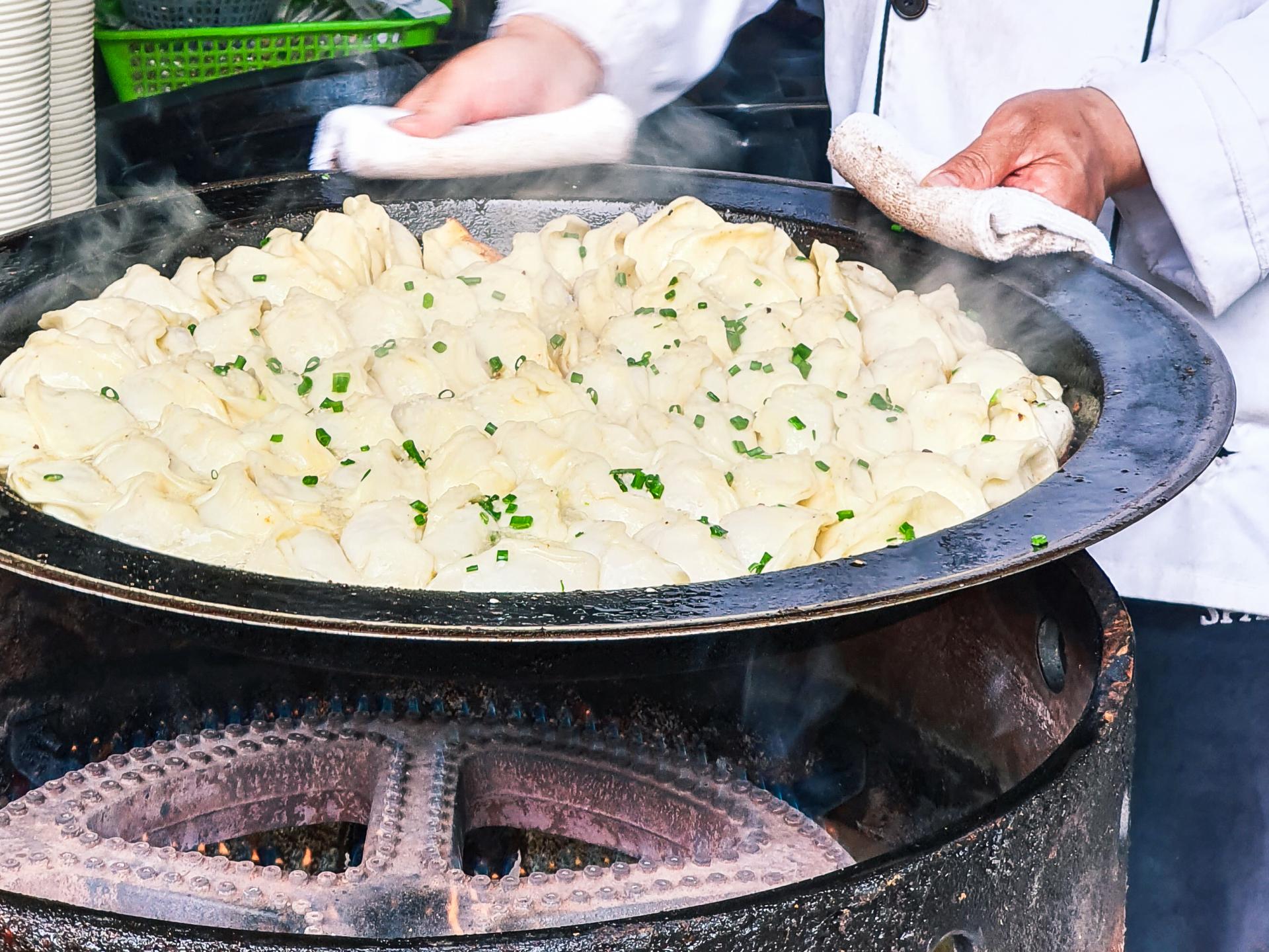 Shanghai Street Food: Guide to the best Chinese dumplings