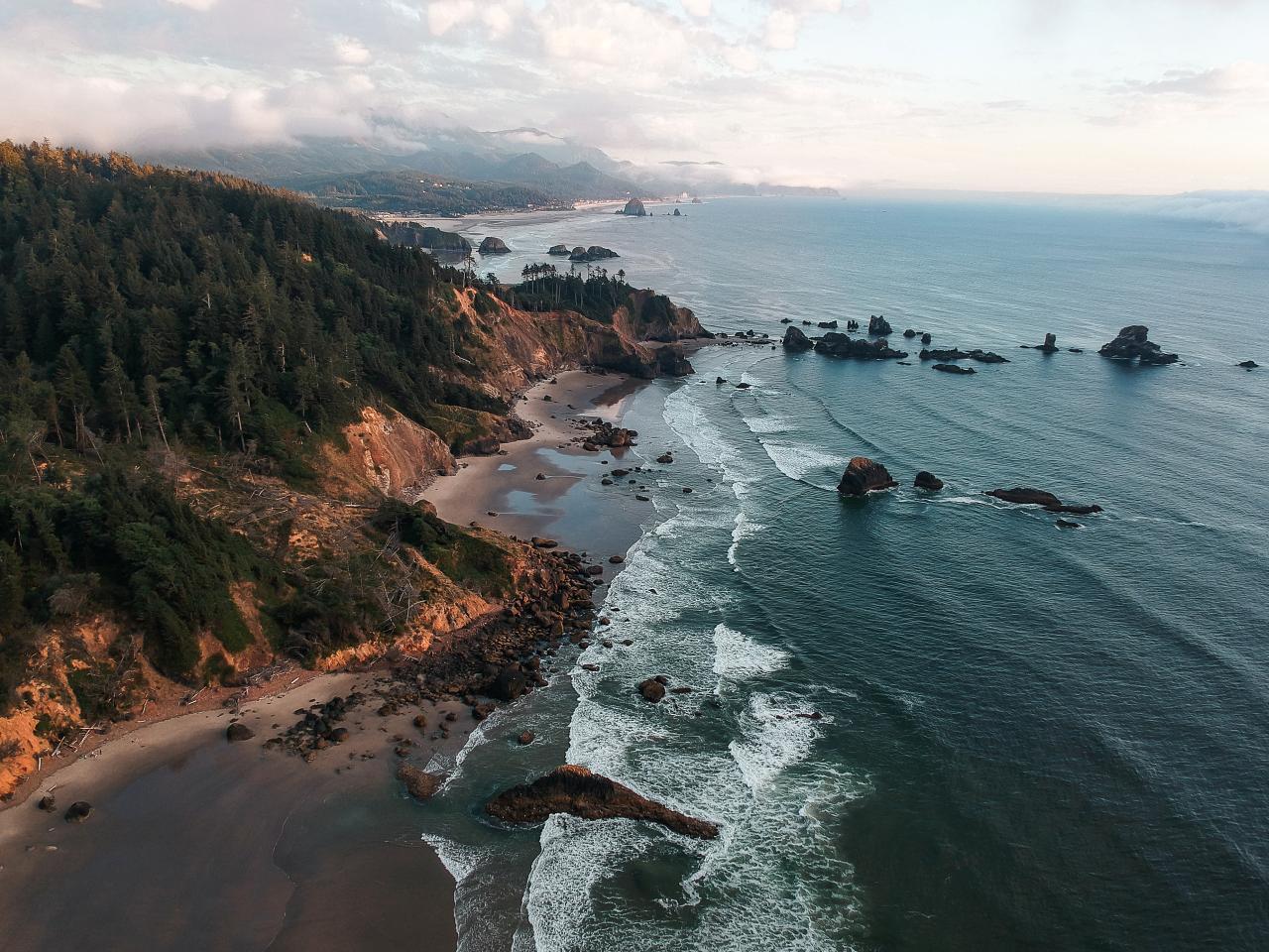 Oregon Coast Towns | Things to do + Where to stay