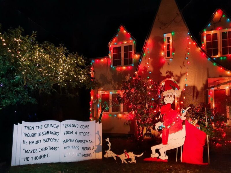 15+ Festive Things to do in Portland in December